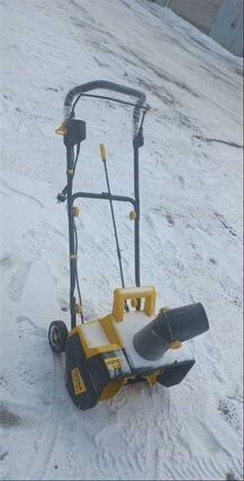 Снегоуборщик электрический huter SGC 2000E