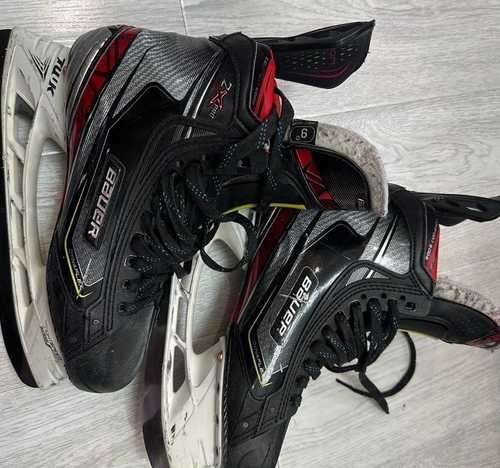 Хоккейные коньки bauer 9d, fit1