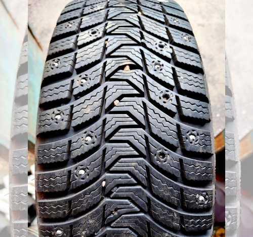 Michelin X-Ice North 3 215/60 R17