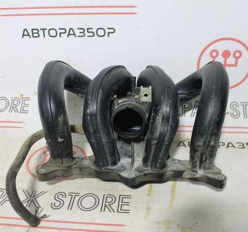 Впускной коллектор Toyota Yaris 2 SCP90 2SZ-FE