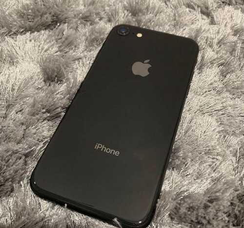 iPhone 8, 64 ГБ