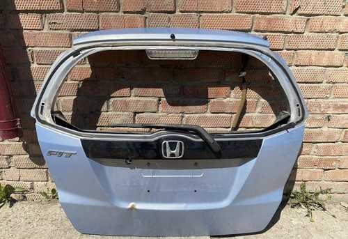 Дверь багажника Honda Fit