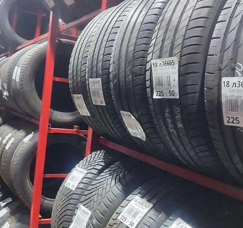 Bridgestone Blizzak LM-32 235/55 R17 103V