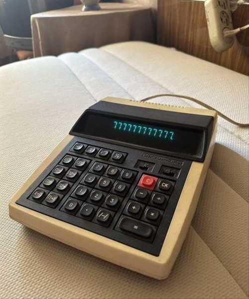 Калькулятор Электроника мк 44