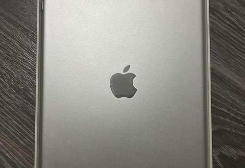 Планшет Apple iPad 10.2 64GB