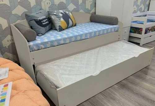 Кровать с выдвижным спальным модулем