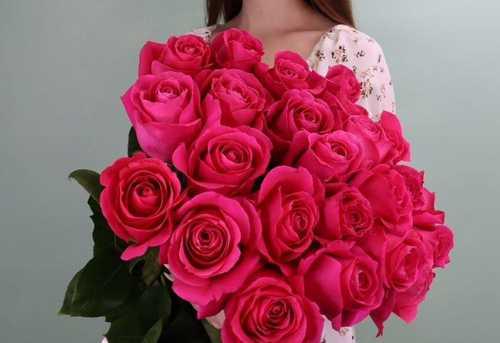 Букет из 25 роз «В сердце каждого» 50 см