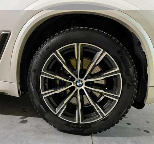 Комплект зимних колёс на BMW G05 275/45/R20