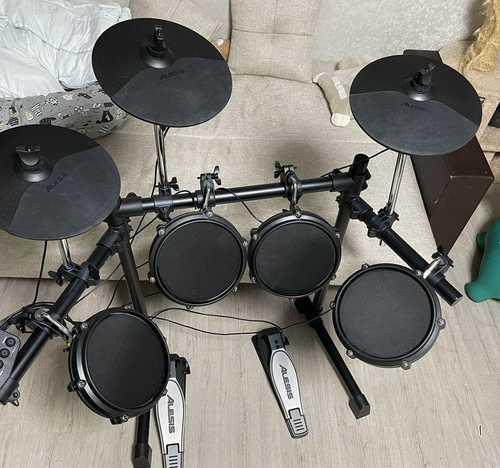 Электронные ударные alesis