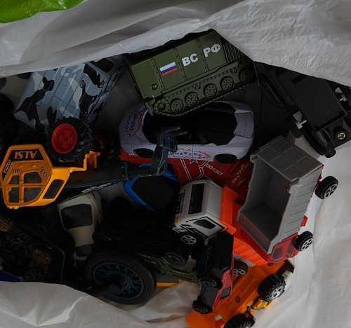Игрушки
