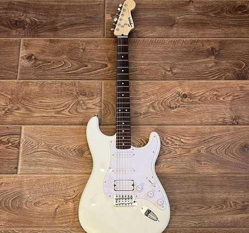 Электрогитра Fender Squier Bullet Stratocaster HSS