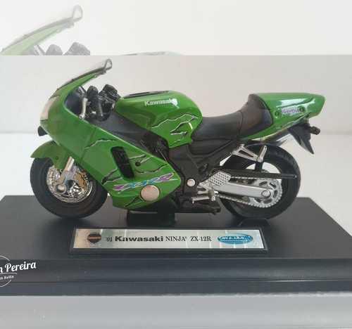 1:18 Kawasaki Ninja ZX-12R