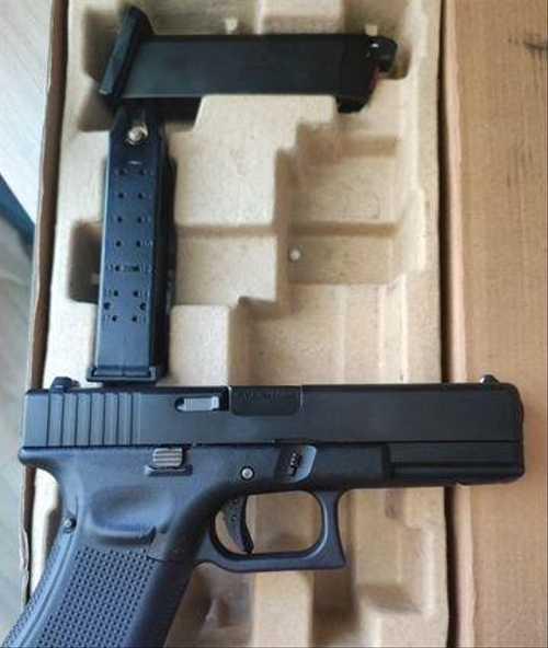 Продам пистолет Glock17 we