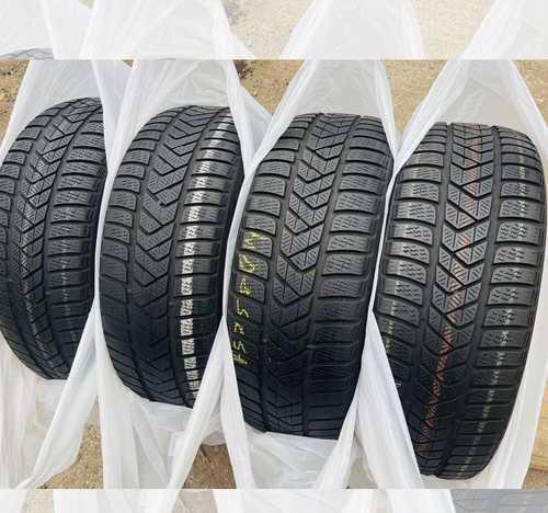 Pirelli Winter Sottozero 3 235/55 R17