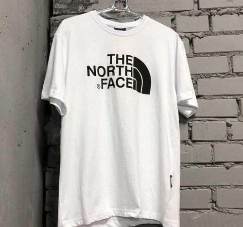 Футболка The North Face