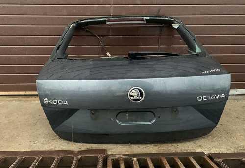 Skoda Octavia A7 - Крышка багажника