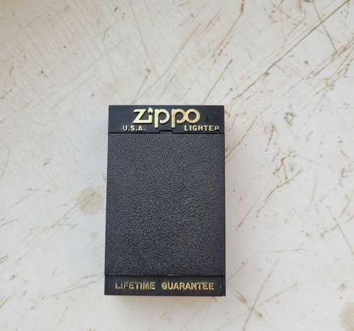 Зажигалка бензиновая zippo