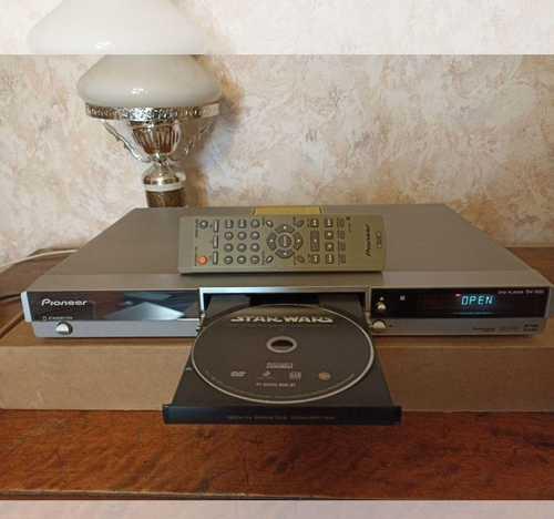 Dvd плеер Pioneer dv550