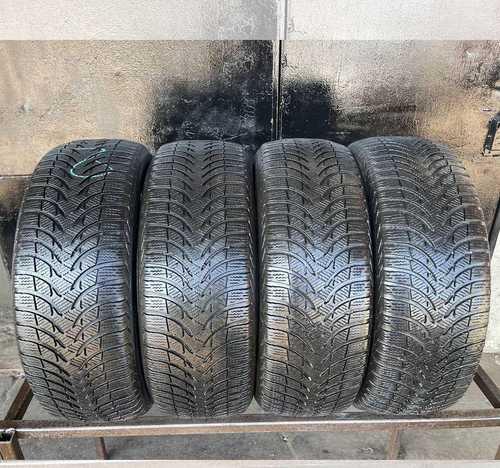 Michelin Alpin A4 185/65 R15