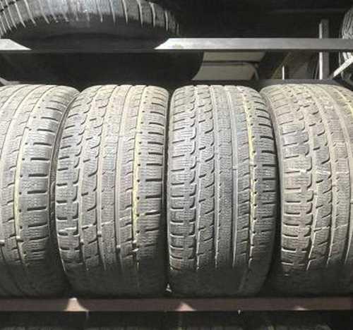 Kumho I'Zen KW27 245/45 R17 T
