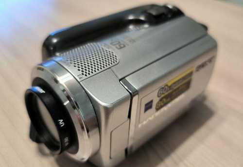 Видеокамера sony handycam DCR-SR67