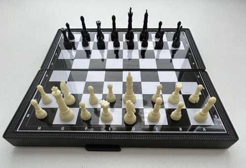 Шахматы, шашки магнитные дорожные (походные)