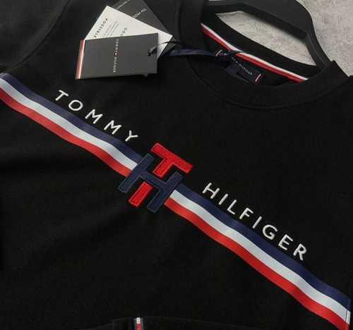 Свитшот Tommy Hilfiger черный люкс