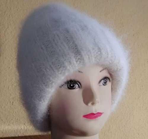 Шапка женская из собачьей шерсти новая