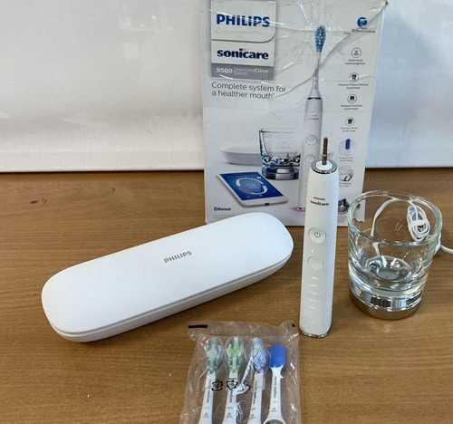 Электрическая звуковая зубная щетка Philips HX9924