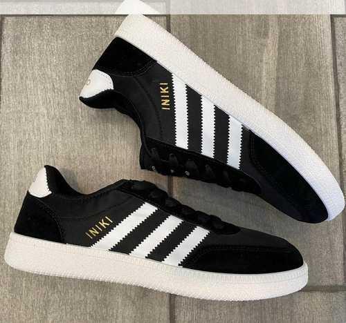 Adidas iniki мужские кроссовки