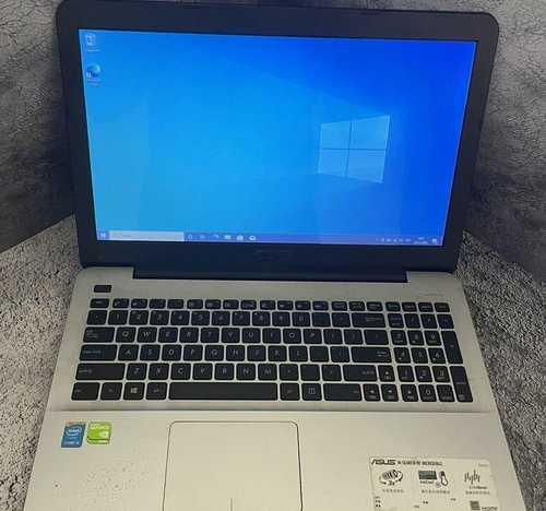 Офисеый ноутбук asus R556L/ i5-4210U/ 820m/ ssd120