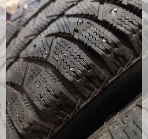 Bridgestone Ice Cruiser 7000S 205/55 R16