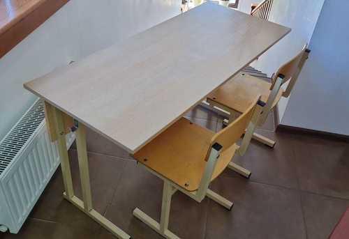 Стол учебный и 2 стула