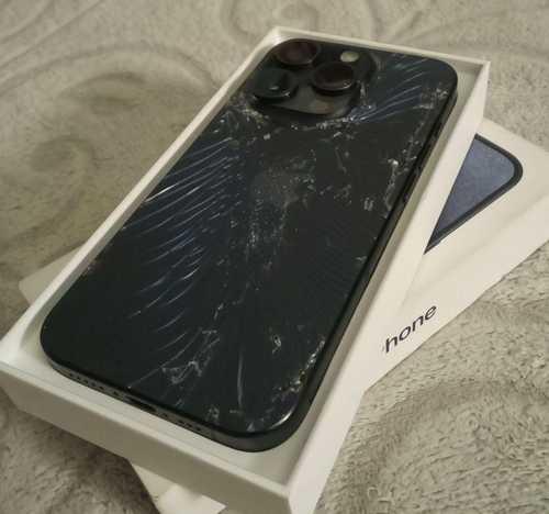 iPhone 15 Pro, 256 ГБ