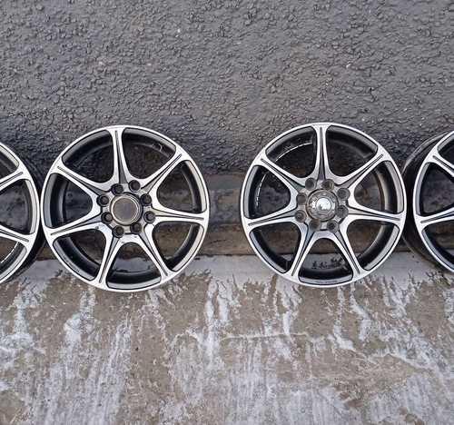 Литые диски р 14 4 на 100 Toyota Nissan, Honda