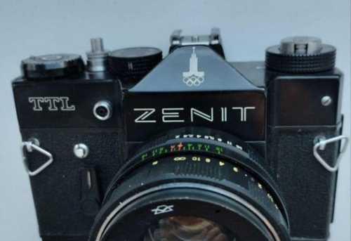Фотоаппарат Zenit TTL с олимпийской символикой