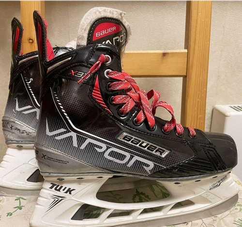 Коньки хоккейные bauer vapor X3.7 размер 41,5