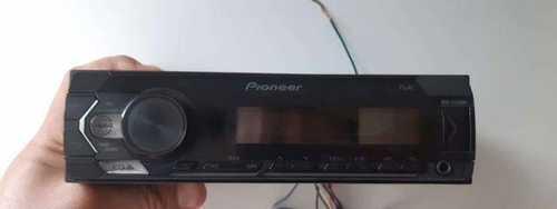 Продаю автомагнитолу pioneer S120