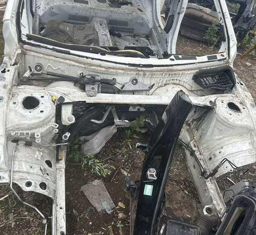 Лонжерон,стакан,брызговик,стойка Mercedes GLA 156