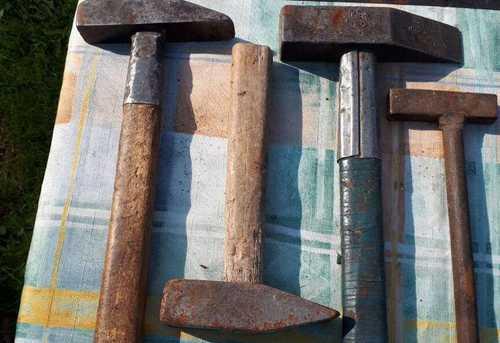 Молоток каменщика и другие инструменты