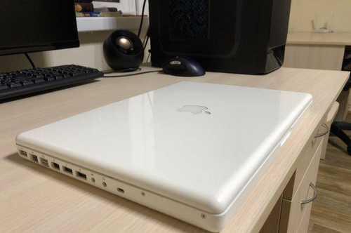 Apple Macbook A1181 (late 2007)