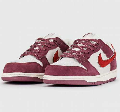 Кроссовки Nike SB Dunk Low Red White