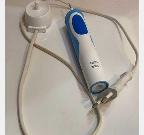 Зубная щетка braun oral b