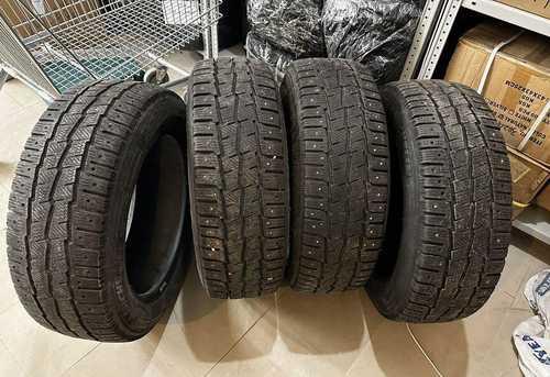 Michelin Agilis X-Ice North 215/60 R17C