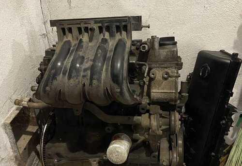 Двигатель nissan micra k12 CR14DE