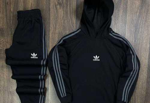 Спортивный костюм Adidas