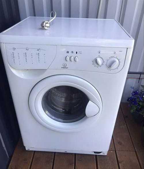 Стиральная машина indesit w63t