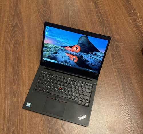 ThinkPad E490 i5-8265u 16gb 256ssd FHDips