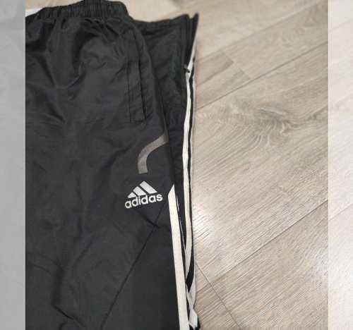 Спортивные штаны adidas мужские