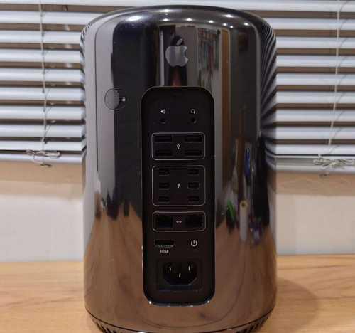 Apple Mac Pro 2016 64/512 12gb video